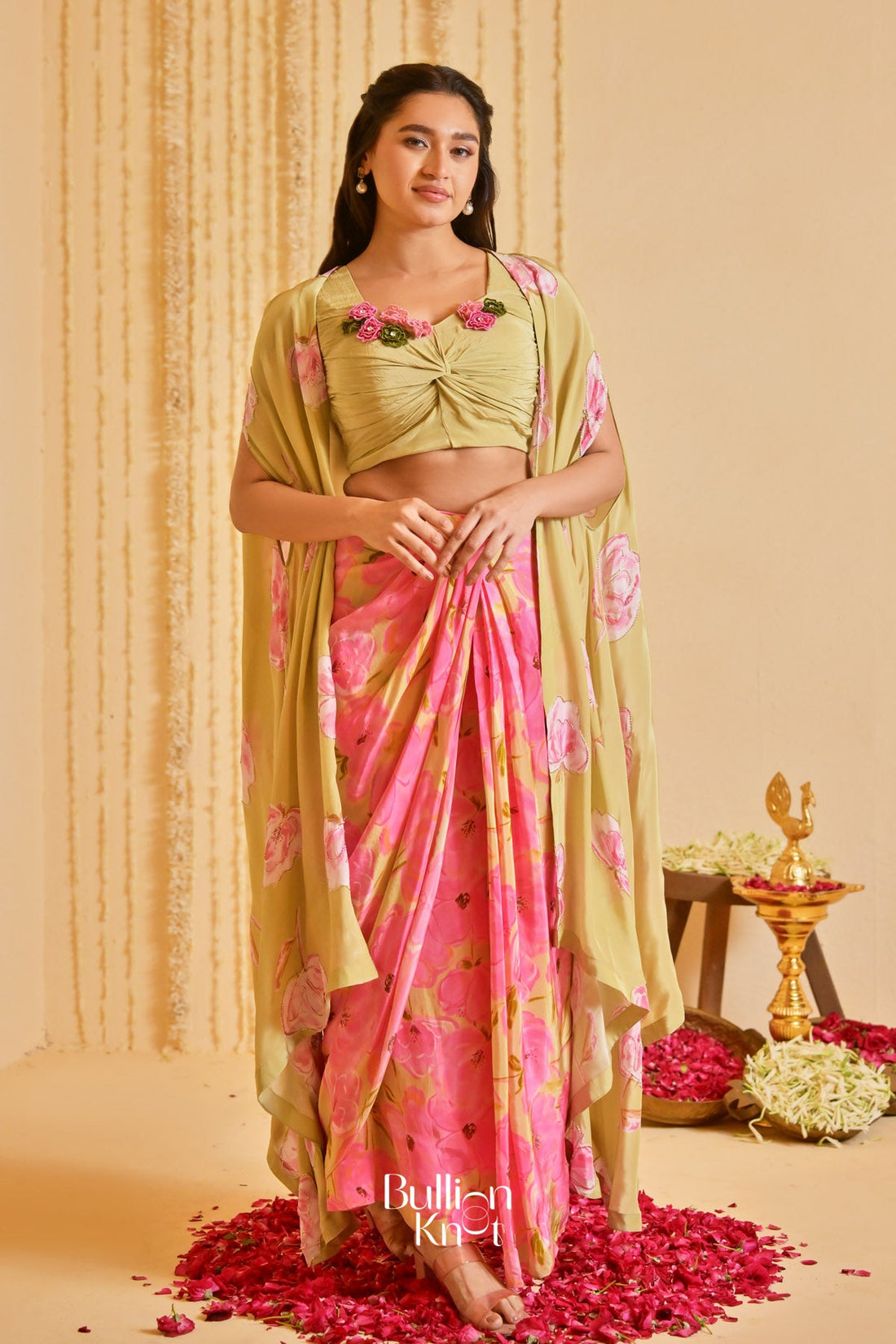 Latest Indian Outfits for Women | Party Ethic Wear Ethnic Dresses